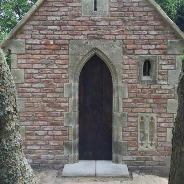 Secret Door - Secret Garden Design - Romantic Garden - Redwood Stone