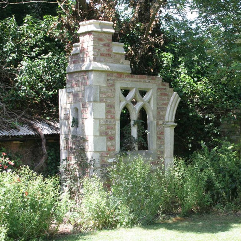 Castle Combinations - Sham Castle - Redwood Stone