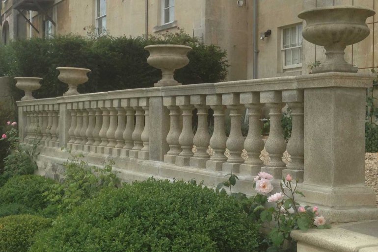 Steps & Balustrade - Stone Balustrading - Stone Step - Redwood Stone