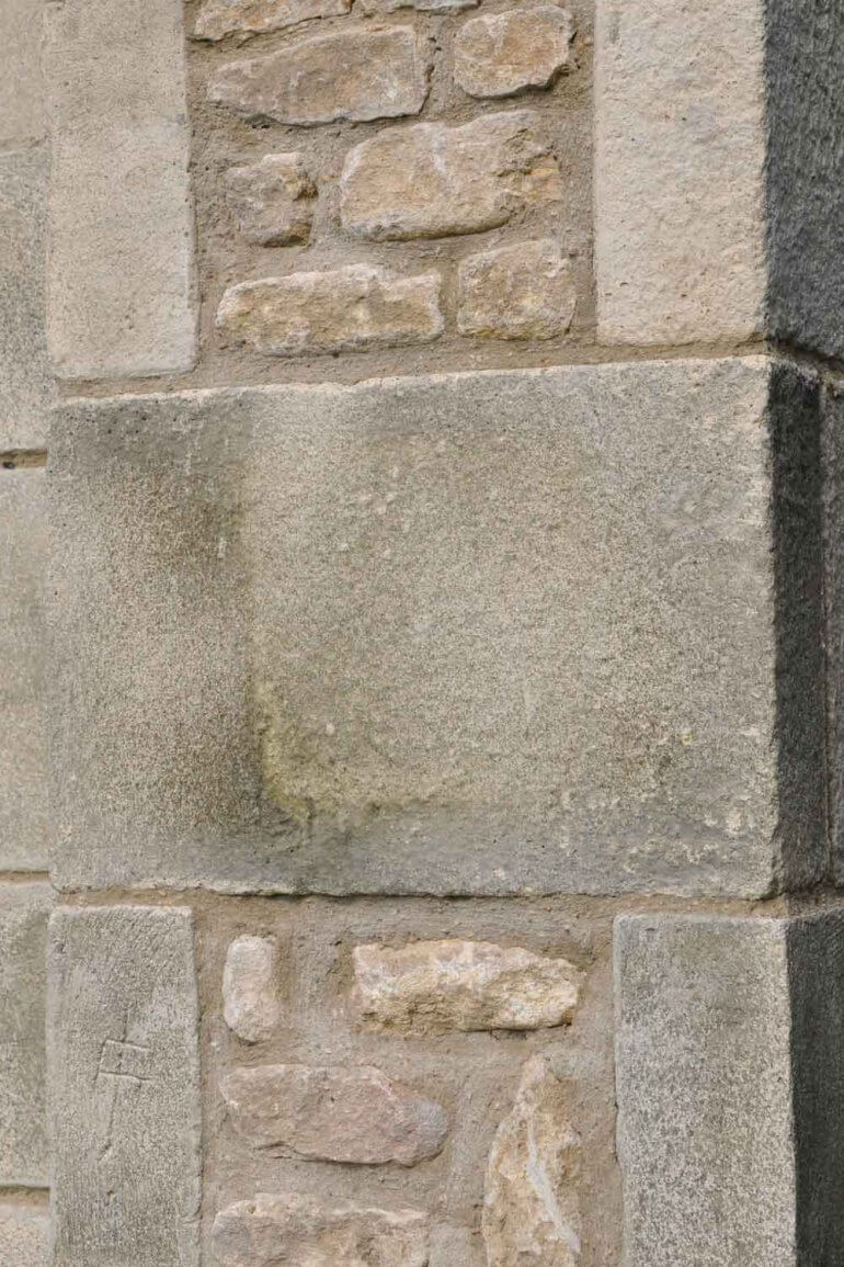 Quoins - Stone Quoins for sale - Walling Features - Redwood Stone