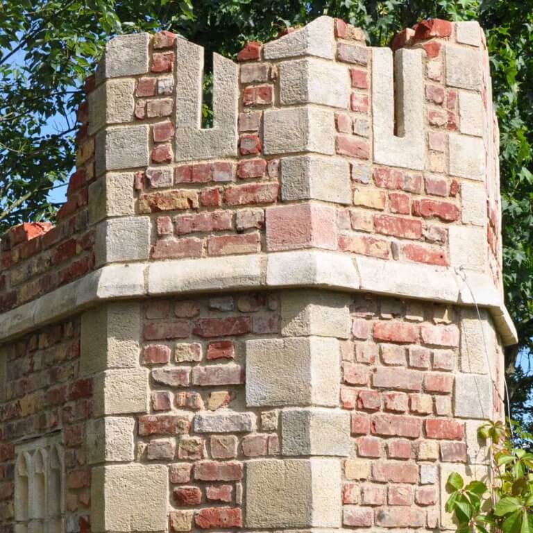 Quoins - Stone Quoins for sale - Walling Features - Redwood Stone