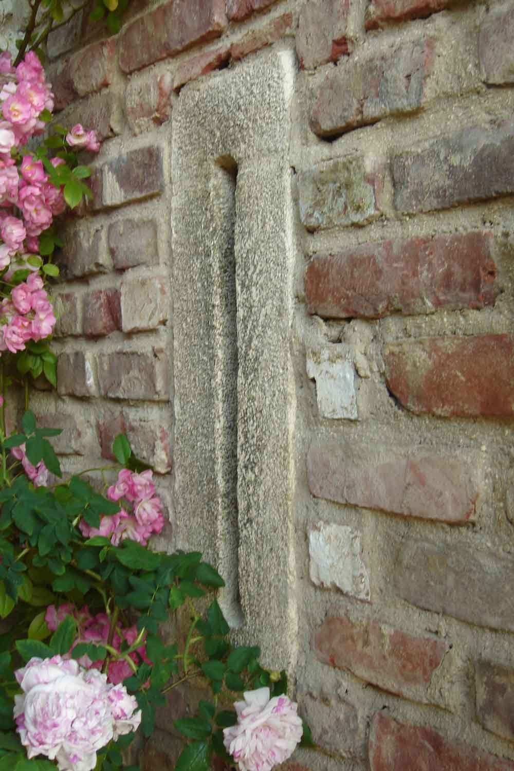 Arrow Slit Window - Folly Castle Fortification - Redwood Stone