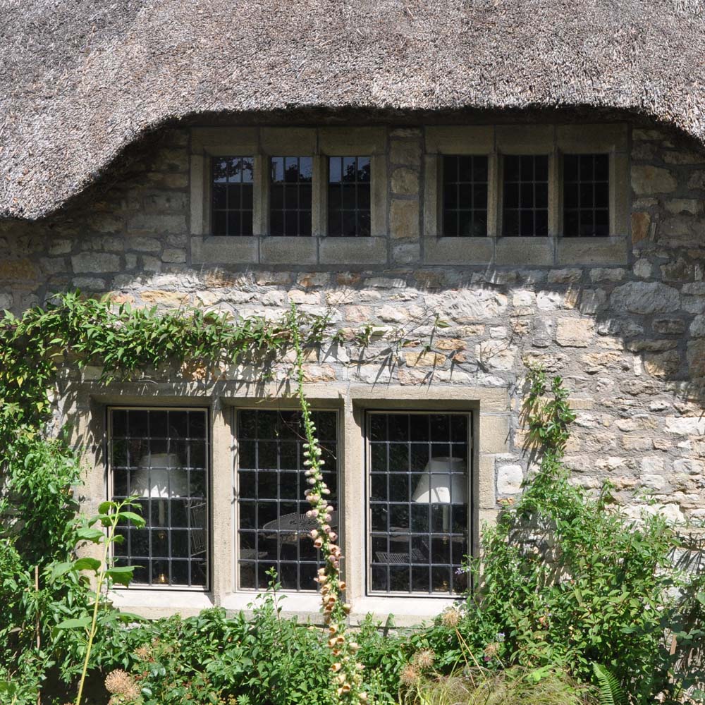Mullion Windows - Stone Mullion Windows - Redwood Stone