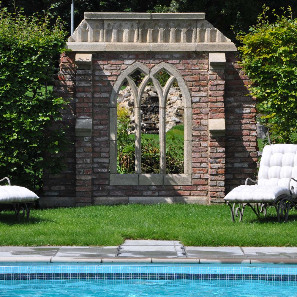 Cloisters - Garden Divider - Romantic Garden - Redwood Stone