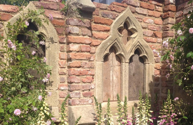 Trefoil & Quatrefoil Windows - Gothic Folly Windows - Redwood Stone