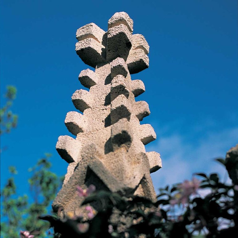 Pinnacle - Redwood Stone