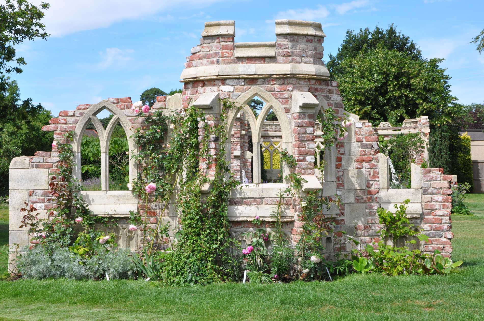 Redwood Stone - Folly & Garden - The Stoneworks, Wells, Somerset