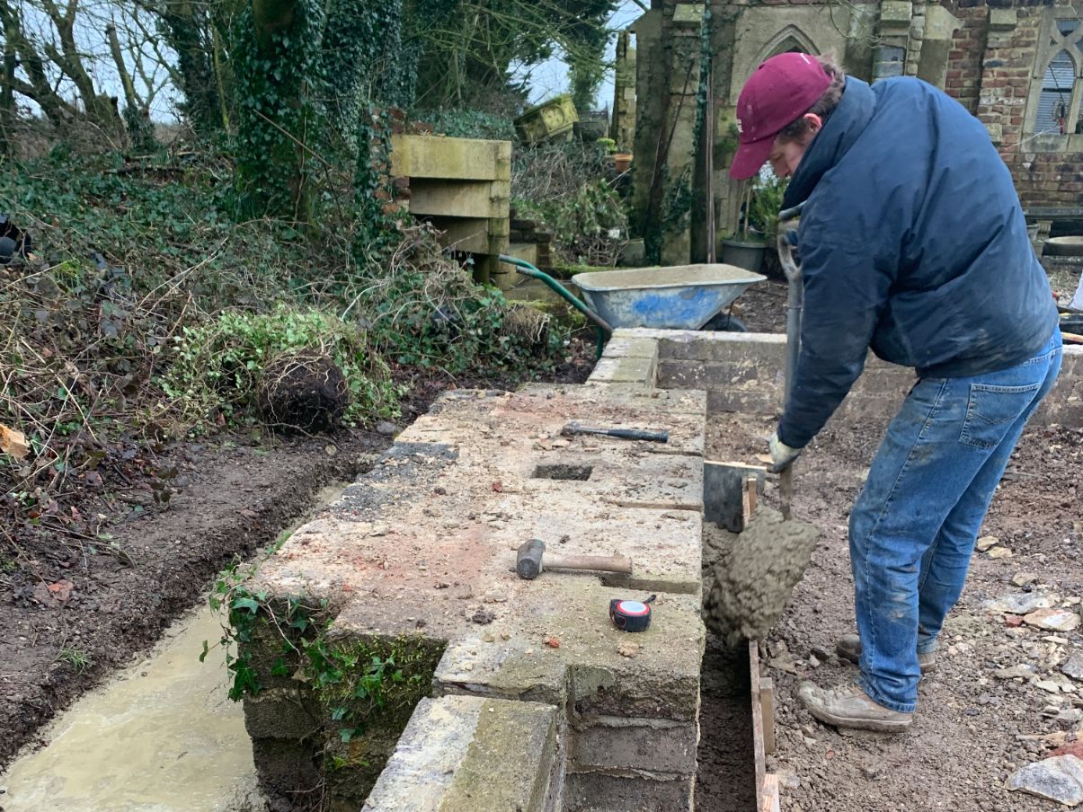 Stoneworks Show Garden Preparation - Redwood Stone